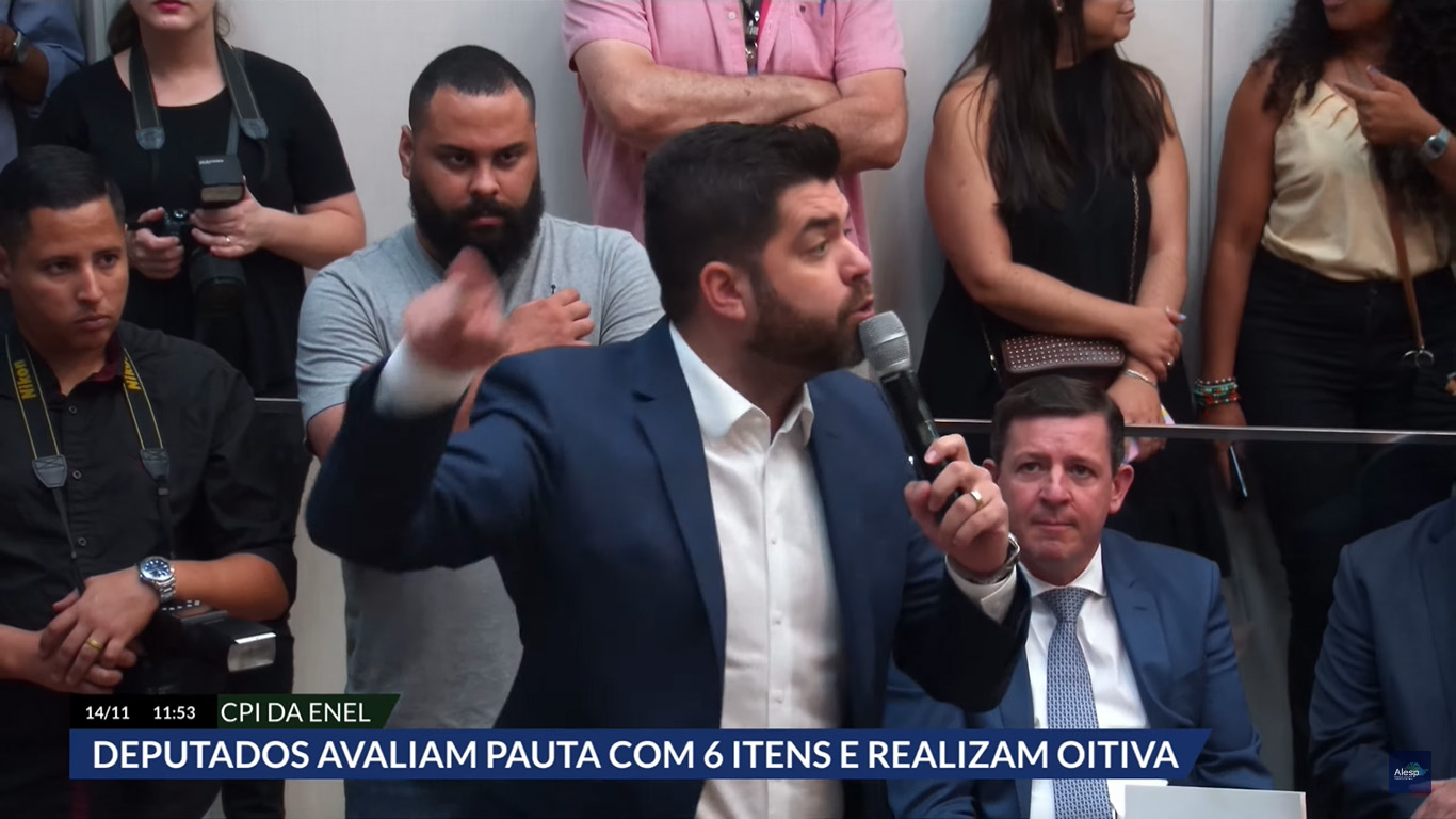 Prefeito de Cajamar fala durante CPI da ENEL e vídeo viraliza